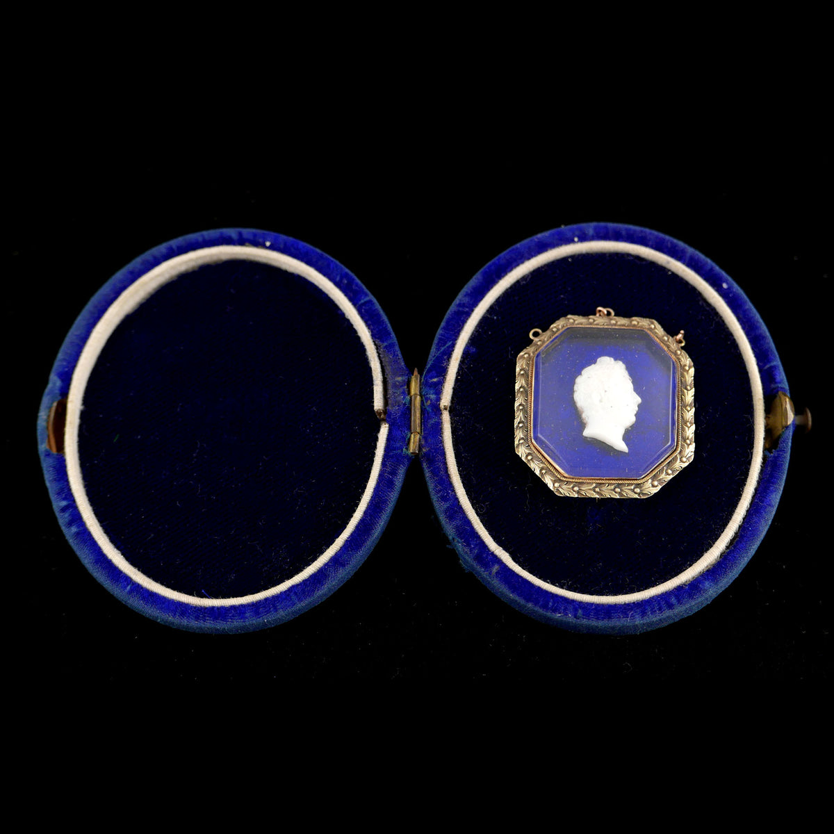A Profile Portrait Brooch of George IV, 1820 – The Armoury St James's